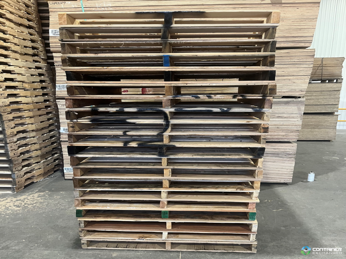 New 48x42x4.5 2 Way Wood Pallets Ontario | Container Exchanger